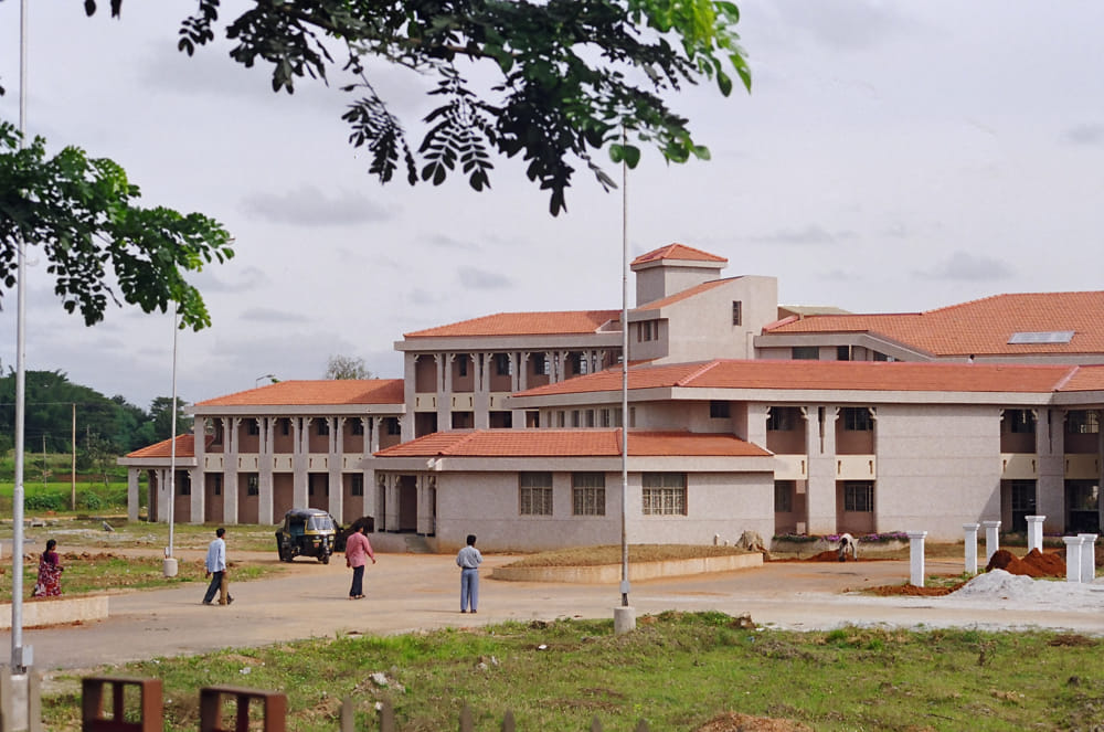 SDM Ayurveda college and hospital campus, Hassan - shirish beri