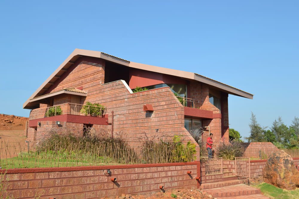 Sapre family lake house, Wesraf, Kolhapur - shirish beri