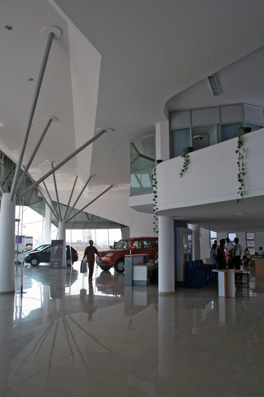 Tata Motors showroom + workshop, Kolhapur - shirish beri